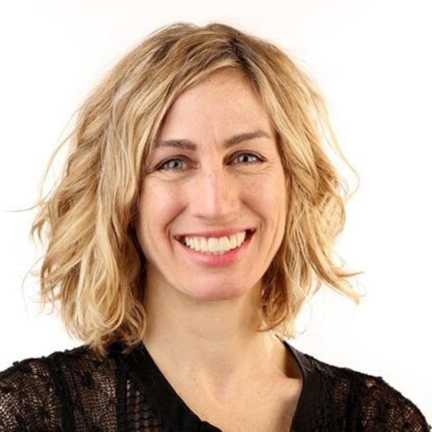 Heidi Stevens (#VoteHerIn, Episode 44) (Two Broads Talking Politics)