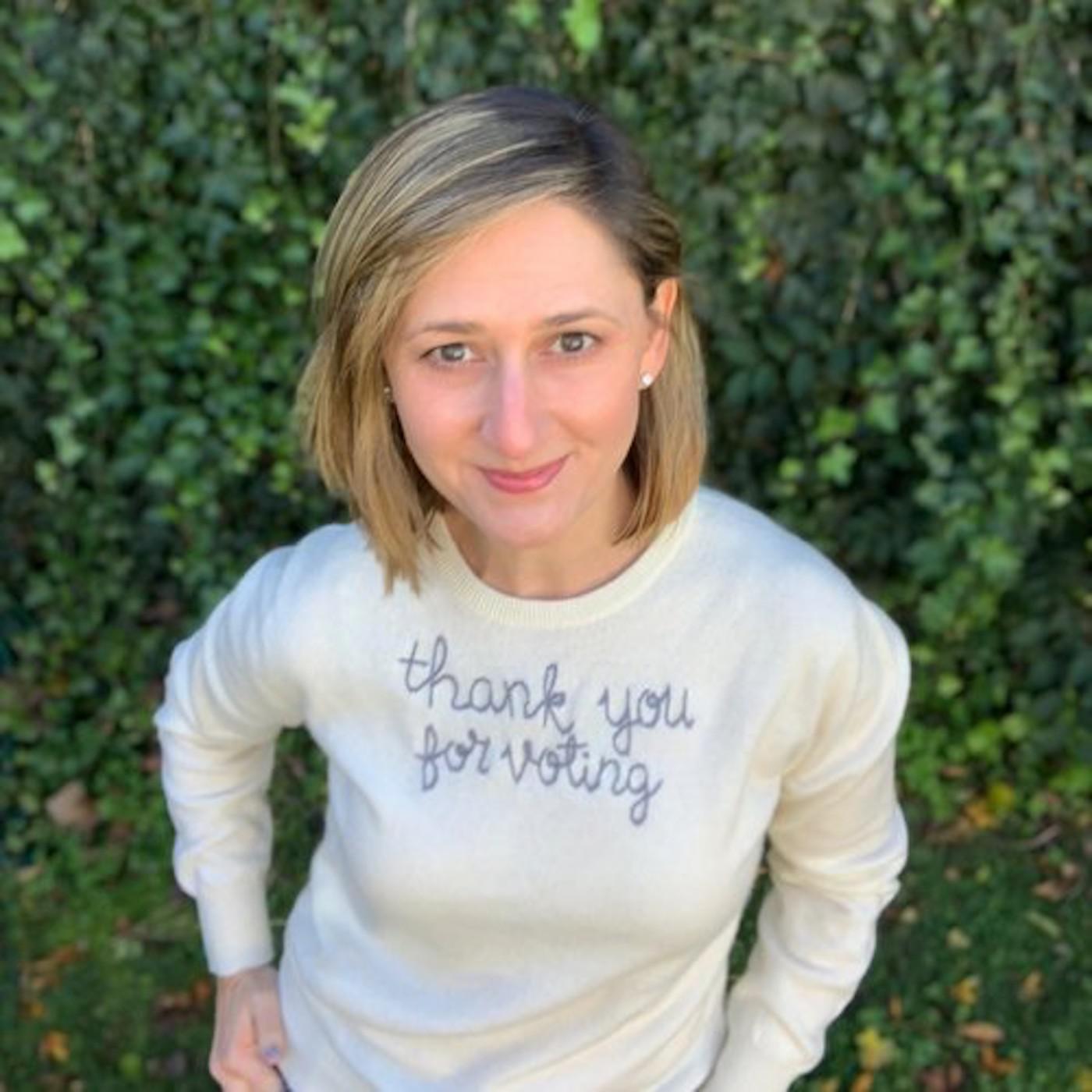 Erin Geiger Smith (Teddy Talks) (Two Broads Talking Politics podcast)